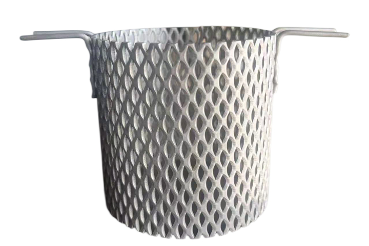 Platinum-coated titanium anodes for precious metal electroplating ...